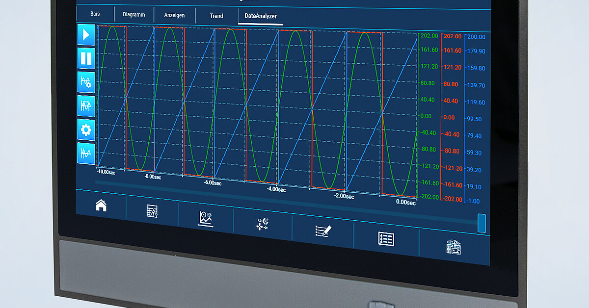 Tragarm-Panel für (Web-)Visualisierungen: Das TT 1564 - smart-linz